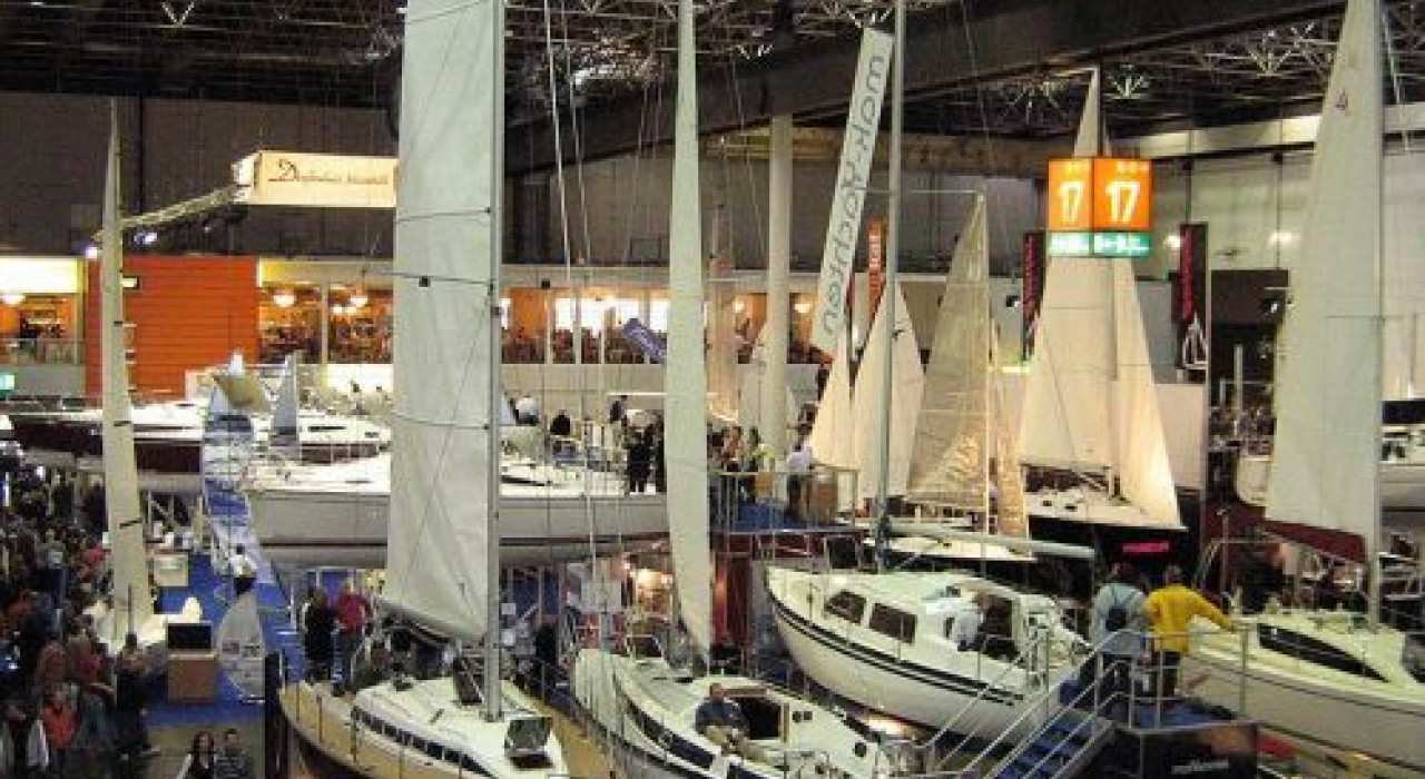 Boot Düsseldorf - Düsseldorf - citytrip en reisinfo - Take-A-Trip